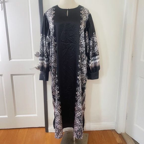 Ashro | Dresses | Ashro Oversized Black White Paisley Print Boho Kaftan ...